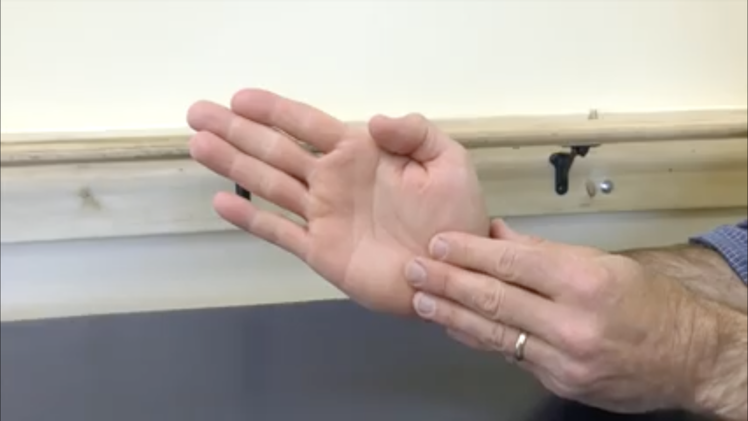 BEST EXERCISES TO GAIN HAND INDEPENDENCE - karlkennethmorrison.com